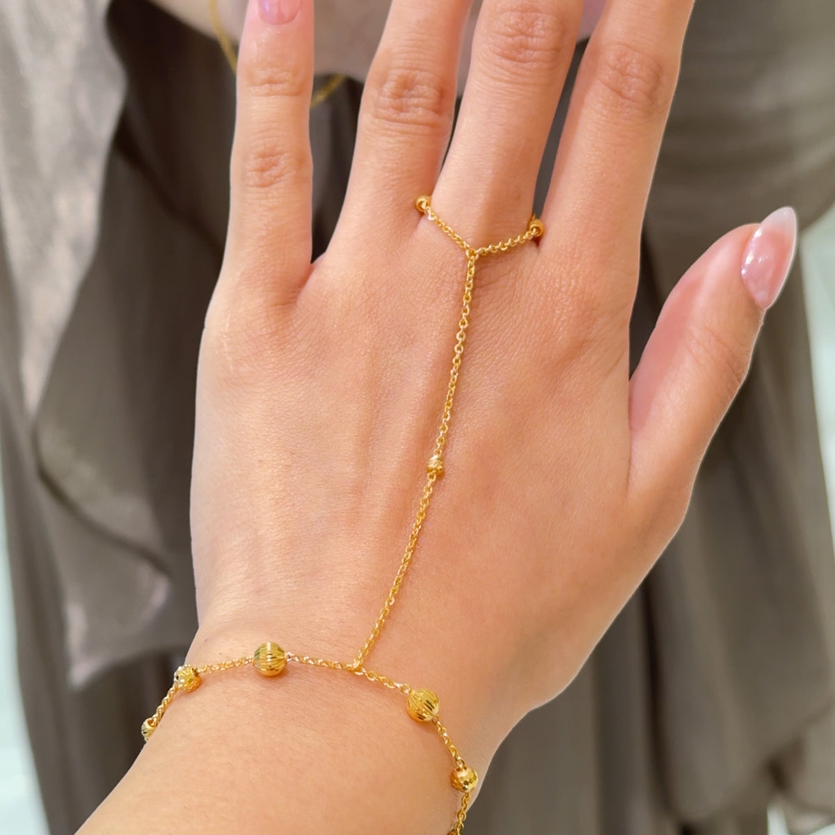 Jasmin HandChain 3.8g – Nashad Jewellers